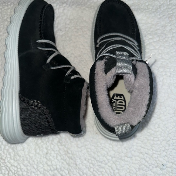 Hey Dude | Shoes | Black Hey Dudes Never Been Worn Brand New Price Tag ...